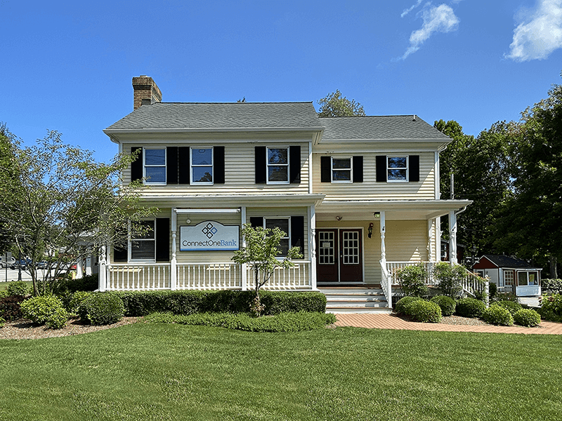 Barnstable Court- Retail – Hekemian & Co.