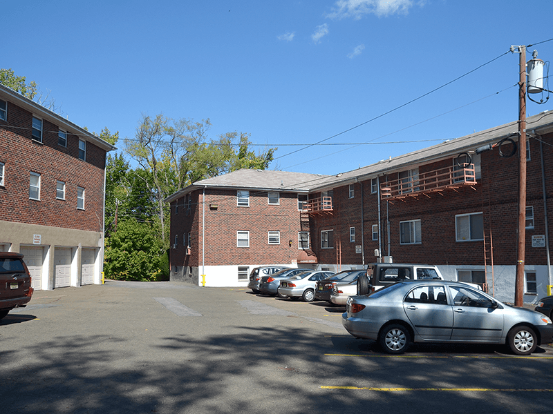 Oak Terrace – Hekemian & Co.